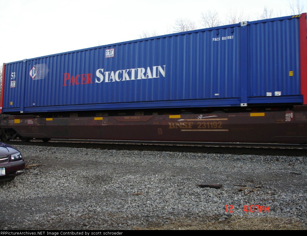 BNSF 231192B Double Stackcar w/PACU 891987 Container EB